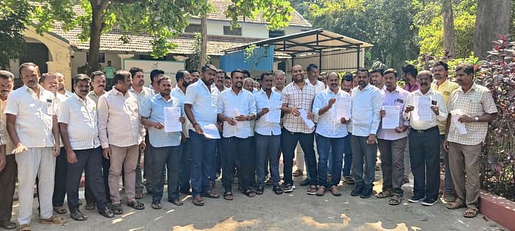ஒசூரில் தொடரும் லாரி உரிமையாளா்கள் வேலைநிறுத்தம்