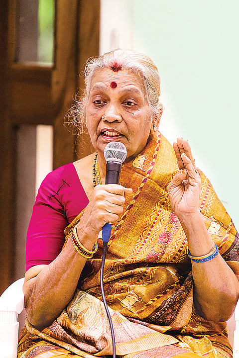 சம்ஸ்கிருதத்தில் 'பொன்னியின் செல்வன்'