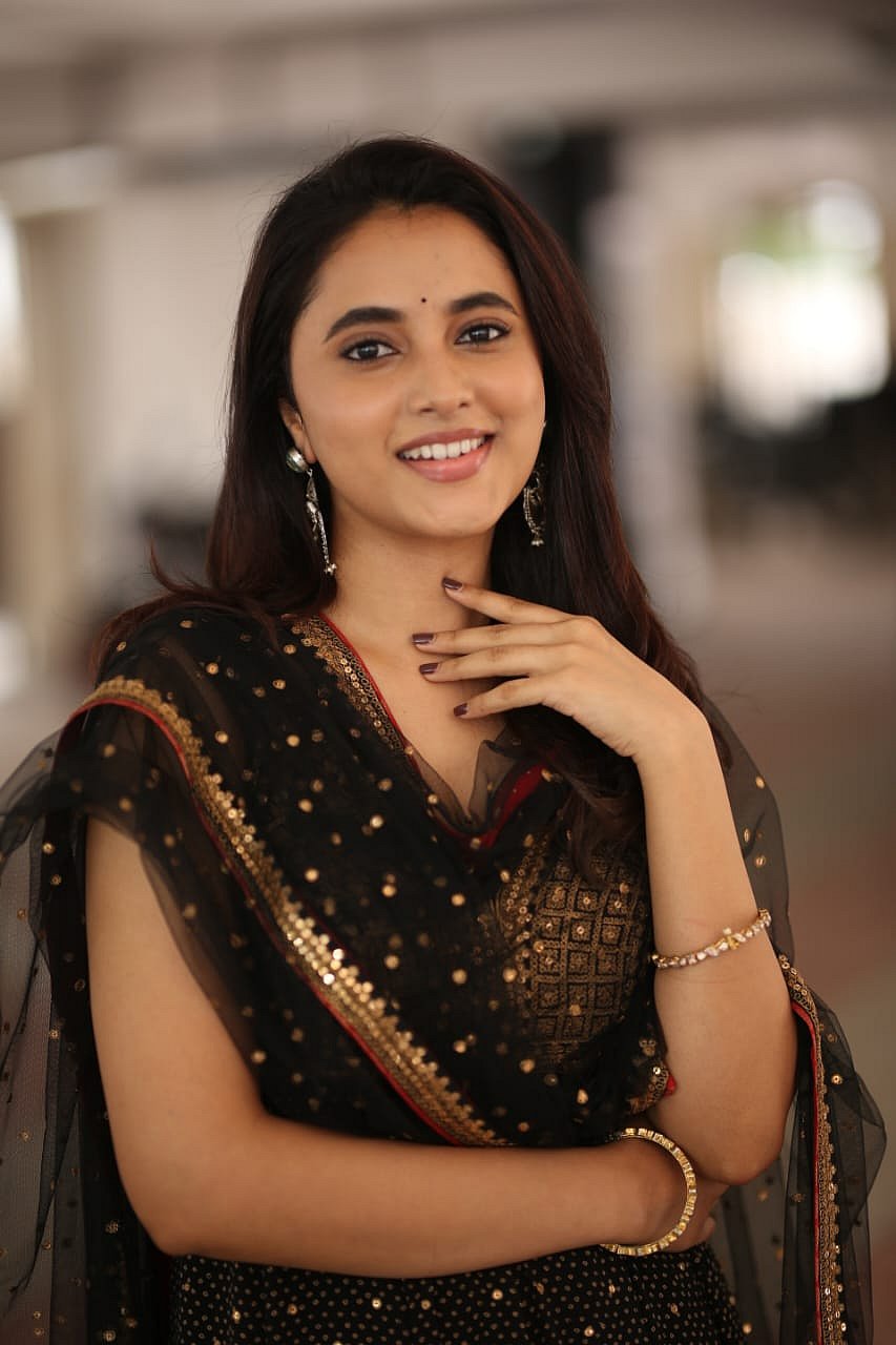 ‘சப்த சாகரதாச்சே எல்லோ' இயக்குநருடன் பிரியங்கா மோகன்! ஒரேநாளில் ...