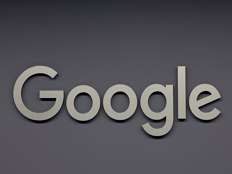 முன்னாள் ஊழியர்களை மீண்டும் பணியமர்த்தும் கூகுள்! 2026 துவக்கமே படுஜோர் ...