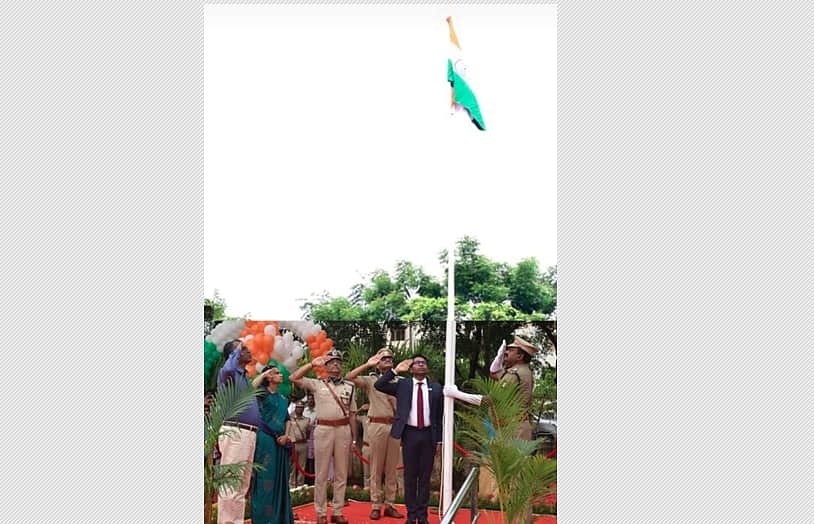 விழுப்புரத்தில் குடியரசு நாள் கொண்டாட்டம்| Republic Day celebration in ...