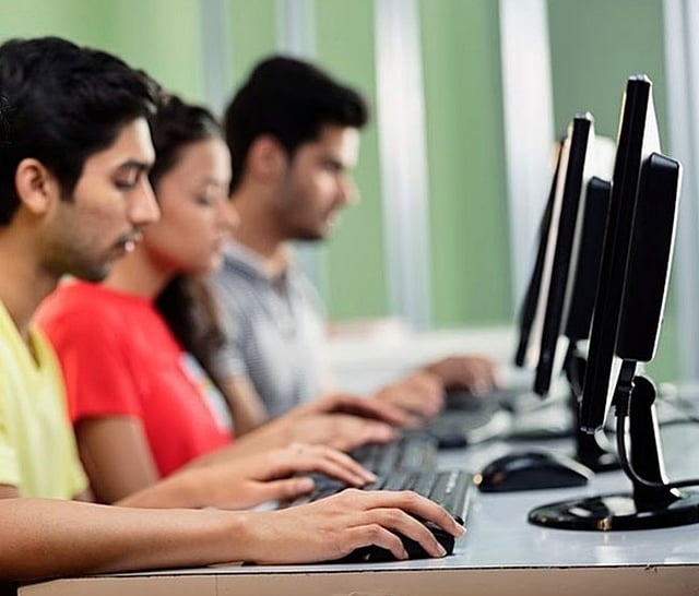 மாவட்ட சட்டப்பணிகள் ஆணைக்குழுவில் பணியாற்ற விண்ணப்பிக்கலாம் - தினமணி