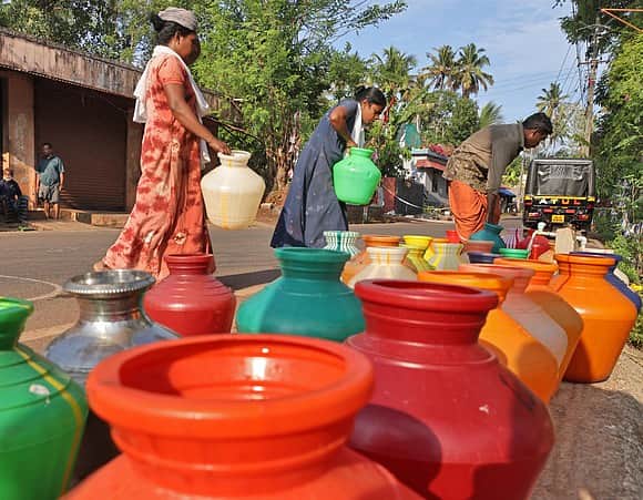 தாம்பரம் மாநகராட்சியில் குடிநீா் கட்டண உயா்வை ரத்து செய்யக் கோரிக்கை