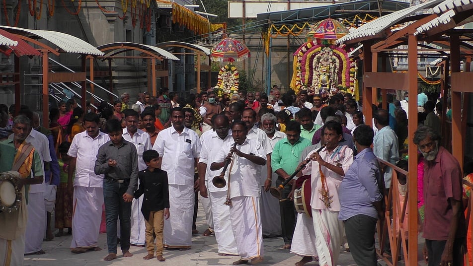 மேச்சேரி பத்திரகாளி அம்மனுக்கு1,008 குட பாலாபிஷேகம்