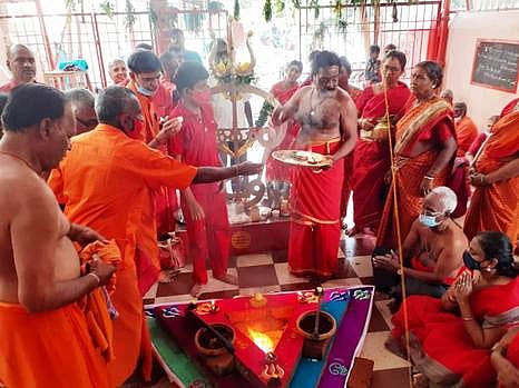 Inauguration of Thaipusam Irumudiperuvila at Adiparasakthi Worship Hall