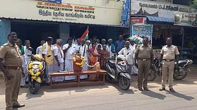 பரவாக்கோட்டையில் காங்கிரஸ் சார்பில் பெட்ரோல், டீசல் விலை உயர்வைக் ...