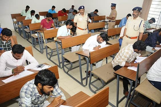 நீட் மட்டுமல்ல ஒரு தேர்வையும் விட்டு வைக்காத குஜராத் கும்பல்! |The ...